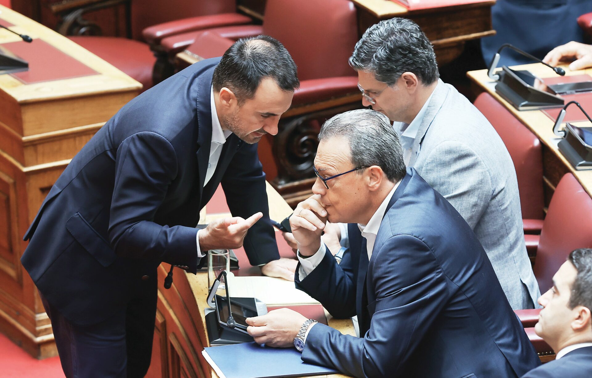 Νέα Αριστερά: Τρικυμία εν ποτηρίω...