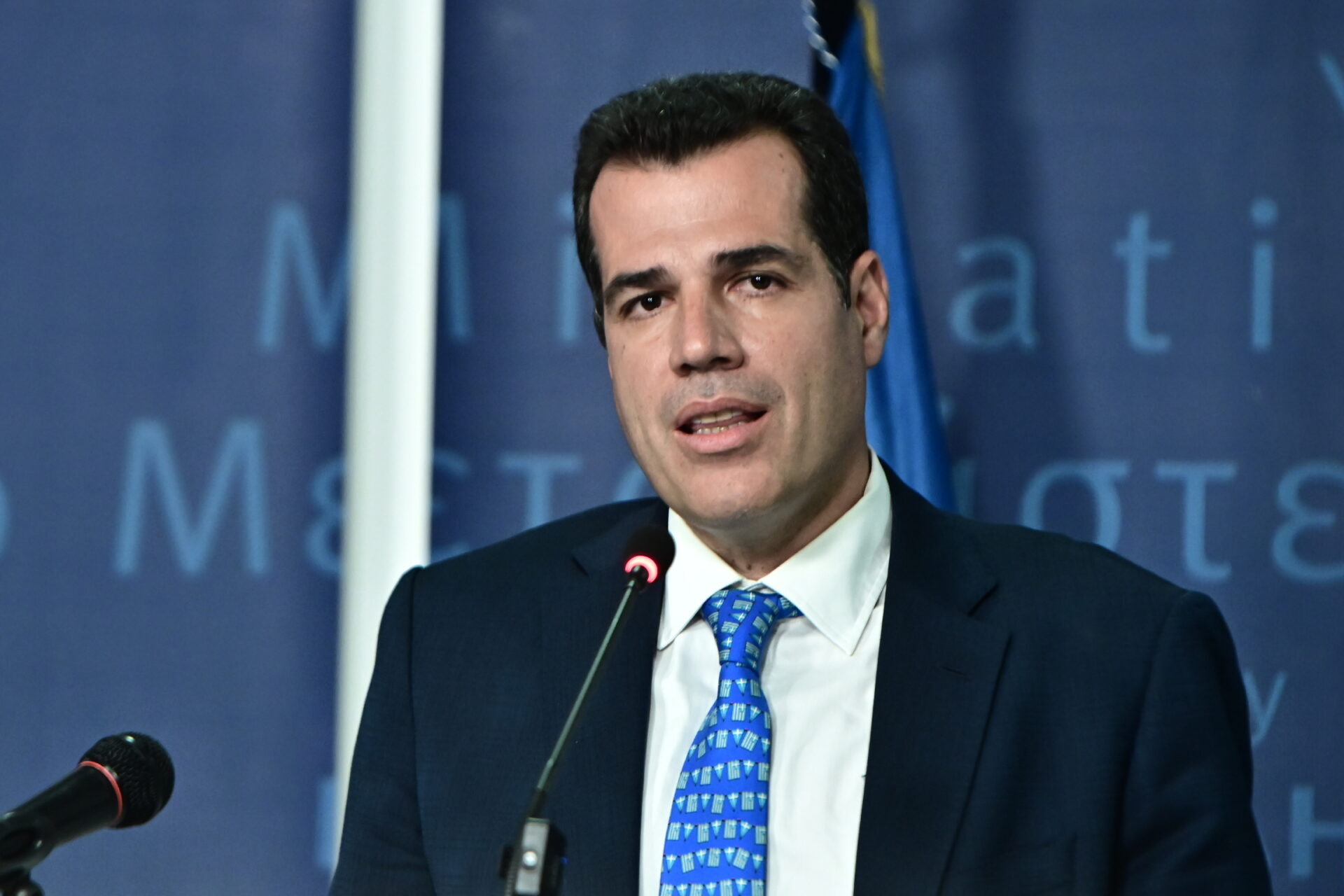 Κοπεγχάγη: Ο Θάνος Πλεύρης παρουσίασε το αυστηρότερο μεταναστευτικό ...