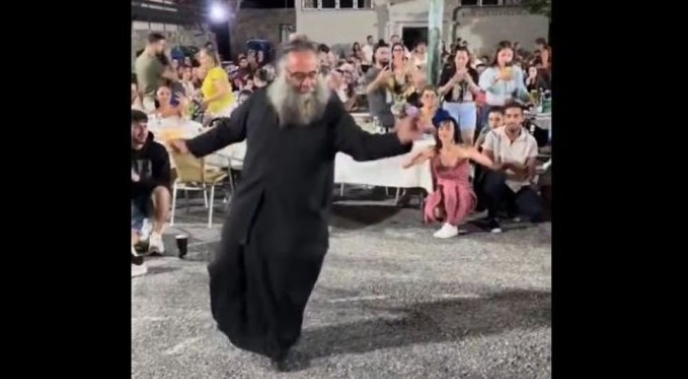 Ας χόρευε τσιφτετέλι…