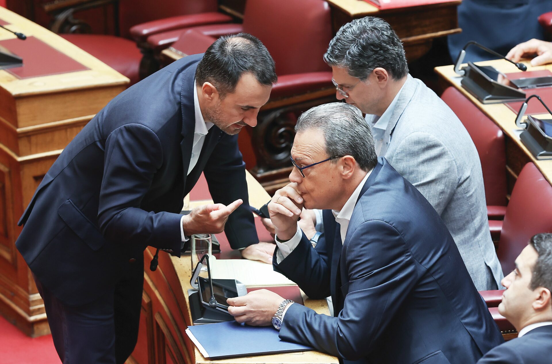 Σενάρια για κοινή ΚΟ ΣΥΡΙΖΑ και Νέας Αριστεράς απέναντι στο κόμμα Τσίπρα