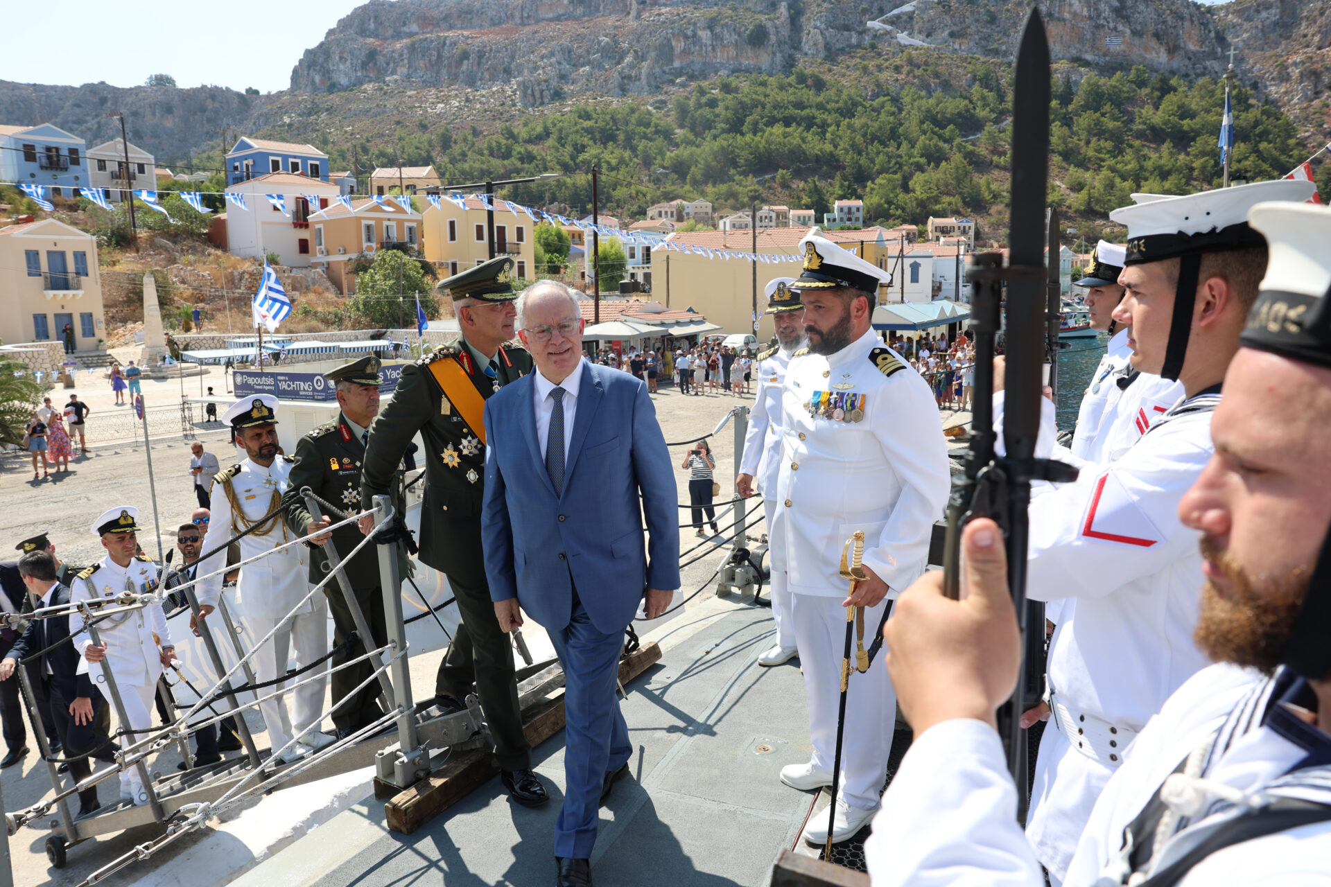 Μήνυμα ενότητας και εθνικής υπερηφάνειας από τον Κωνσταντίνο Τασούλα ...